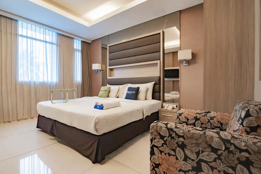 Booking Hotel Urbanview Hotel Newton Riau Bandung murah di RedDoorz